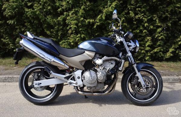 Pelēks Honda Hornet 2005 Elektrėnai, ar dzinēja tilpumu 0.00 L un nobraukumu 49 tūkst. km par 1800 €, foto 1 vietnē AUTOMOTO.COM.LV
