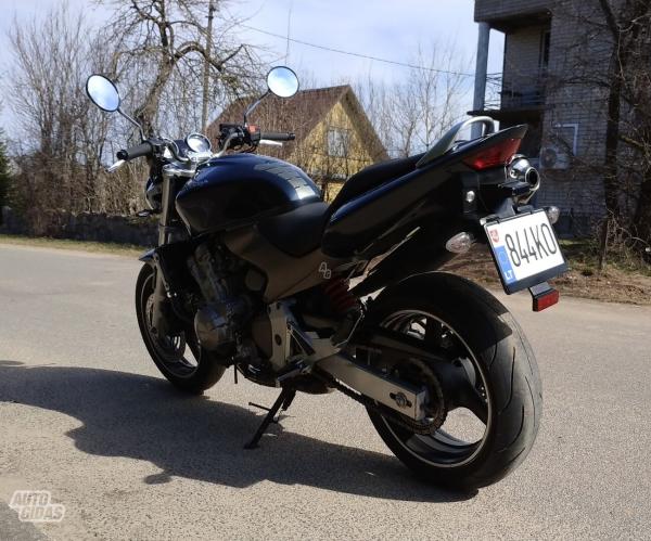Pelēks Honda Hornet 2005 Elektrėnai, ar dzinēja tilpumu 0.00 L un nobraukumu 49 tūkst. km par 1800 €, foto 3 vietnē AUTOMOTO.COM.LV