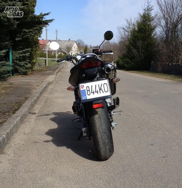 Pelēks Honda Hornet 2005 Elektrėnai, ar dzinēja tilpumu 0.00 L un nobraukumu 49 tūkst. km par 1800 €, foto 4 vietnē AUTOMOTO.COM.LV