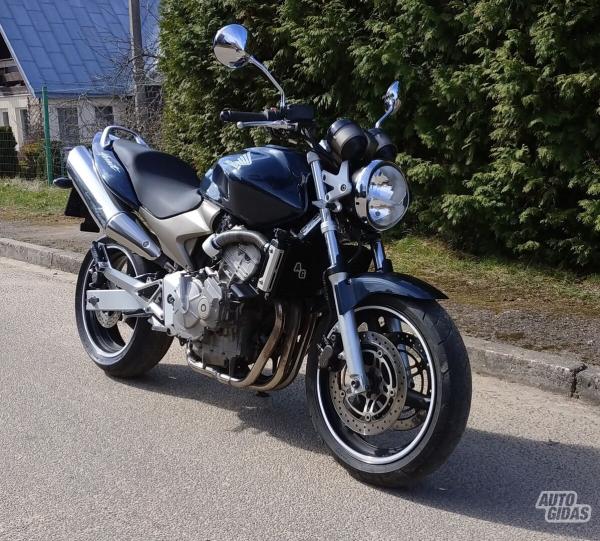 Pelēks Honda Hornet 2005 Elektrėnai, ar dzinēja tilpumu 0.00 L un nobraukumu 49 tūkst. km par 1800 €, foto 6 vietnē AUTOMOTO.COM.LV