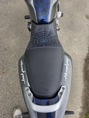 Grey Honda Hornet 2006 in Klaipeda, with an engine capacity of 0.60 L and mileage of 39 thousand km for 2600 €, photo 13 on AUTOMOTO.COM.LV