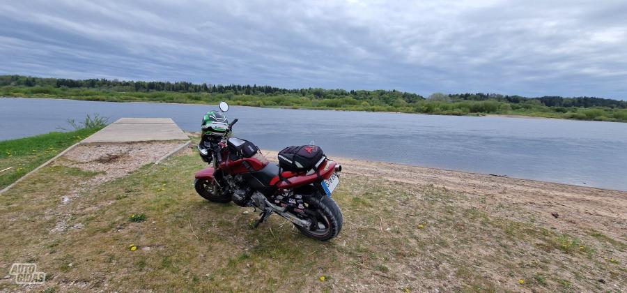 Honda Hornet 1998 in Kaunas, with an engine capacity of 0.00 L and mileage of 0 thousand km for 1700 €, photo 4 on AUTOMOTO.COM.LV