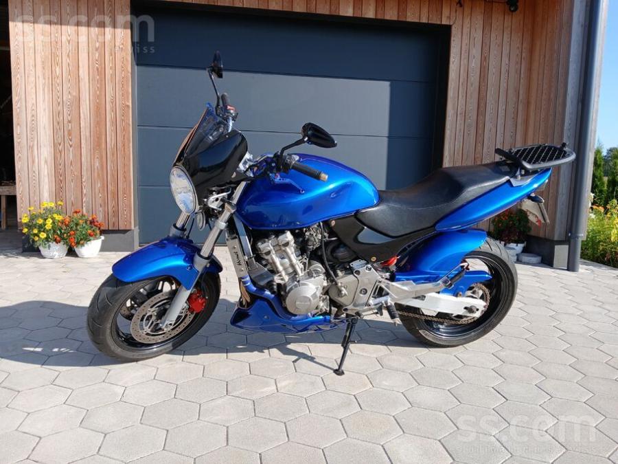 Honda Hornet 1999 in Riga, with an engine capacity of 0.60 L and mileage of 0 thousand km for 1800 €, photo 1 on AUTOMOTO.COM.LV