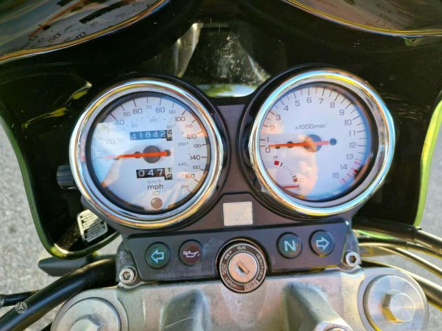 Honda Hornet 1999 Kaišiadorys, ar dzinēja tilpumu 0.60 L un nobraukumu 42 tūkst. km par 1700 €, foto 9 vietnē AUTOMOTO.COM.LV