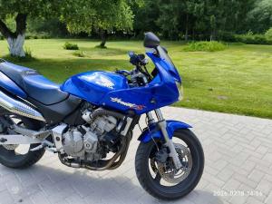 Honda Hornet 2000 in Vilnius, with an engine capacity of 0.60 L and mileage of 39 thousand km for 1300 €, photo 8 on AUTOMOTO.COM.LV