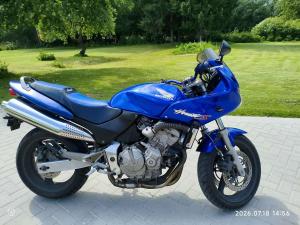 Honda Hornet 2000 in Vilnius, with an engine capacity of 0.60 L and mileage of 39 thousand km for 1300 €, photo 9 on AUTOMOTO.COM.LV