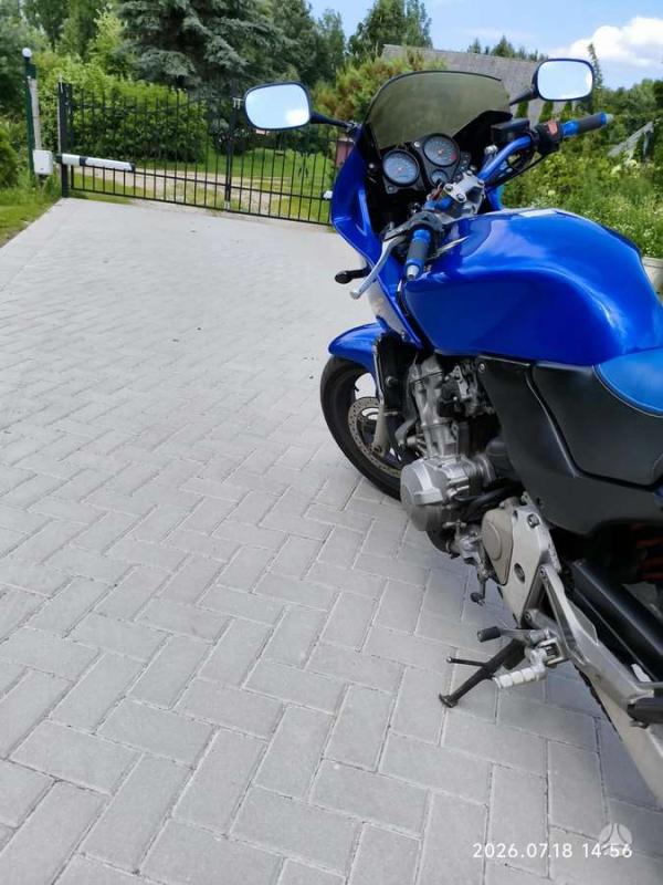 Honda Hornet 2000 in Vilnius, with an engine capacity of 0.60 L and mileage of 39 thousand km for 1300 €, photo 10 on AUTOMOTO.COM.LV
