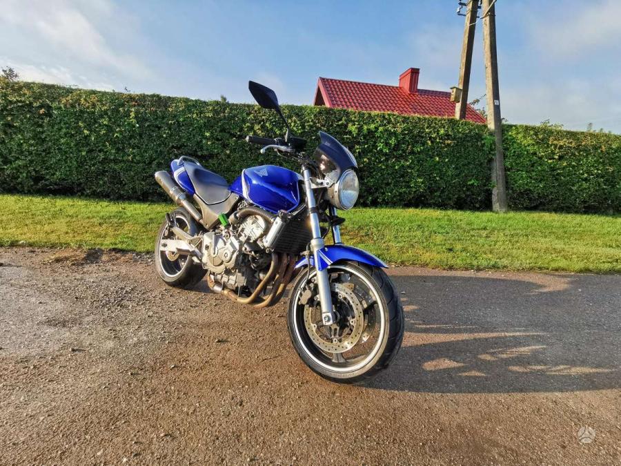 Honda Hornet 2001 Jurbarkas, ar dzinēja tilpumu 0.60 L un nobraukumu 53 tūkst. km par 1474 €, foto 5 vietnē AUTOMOTO.COM.LV