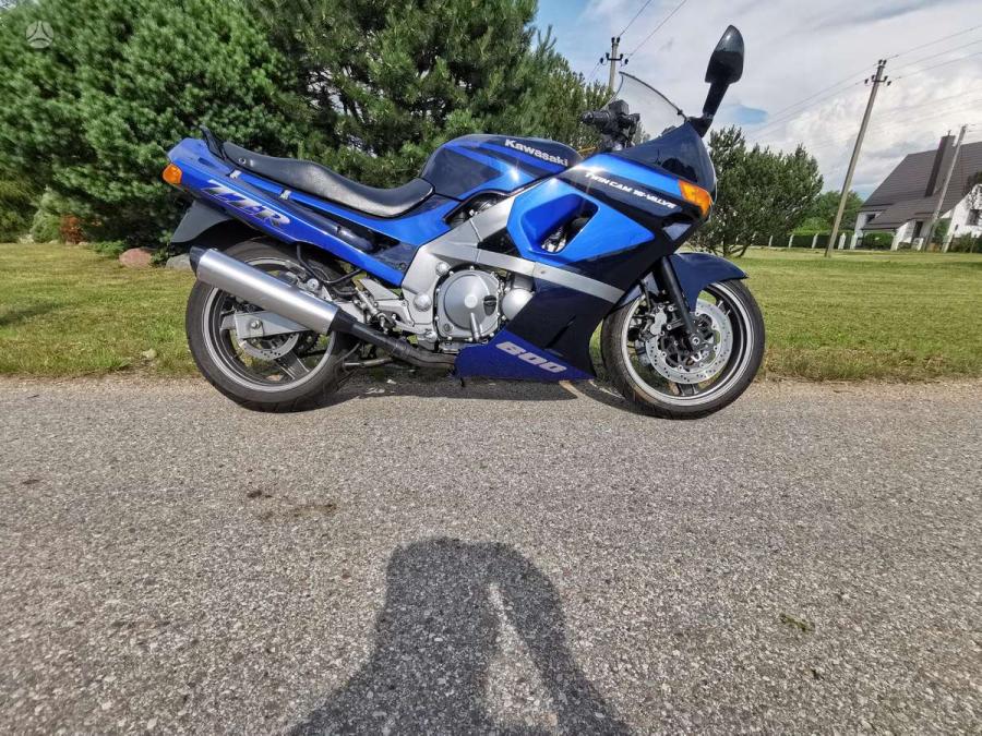 Honda Hornet 2001 Jurbarkas, ar dzinēja tilpumu 0.60 L un nobraukumu 53 tūkst. km par 1474 €, foto 6 vietnē AUTOMOTO.COM.LV