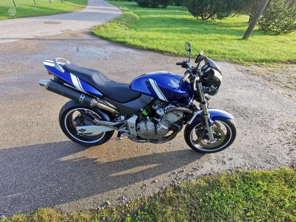 Honda Hornet 2001 Jurbarkas, ar dzinēja tilpumu 0.60 L un nobraukumu 53 tūkst. km par 1474 €, foto 8 vietnē AUTOMOTO.COM.LV