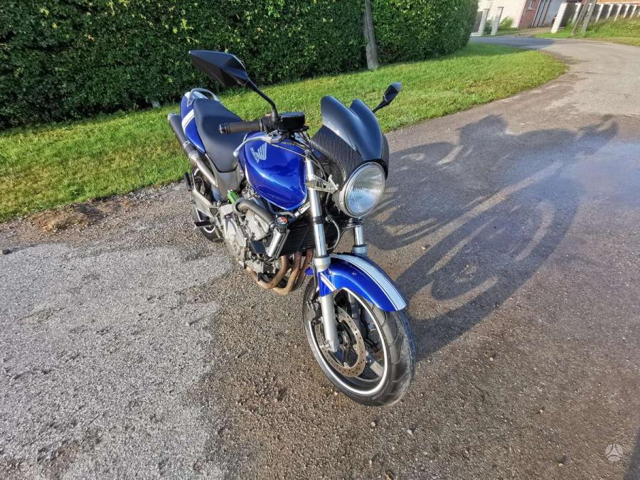 Honda Hornet 2001 Jurbarkas, ar dzinēja tilpumu 0.60 L un nobraukumu 53 tūkst. km par 1474 €, foto 10 vietnē AUTOMOTO.COM.LV