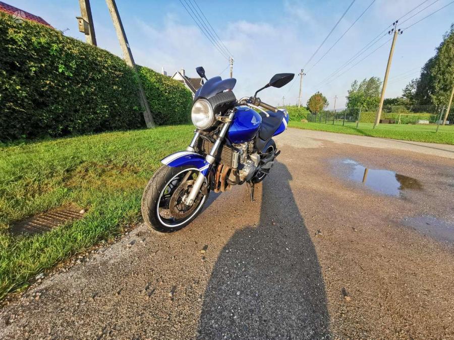 Honda Hornet 2001 Jurbarkas, ar dzinēja tilpumu 0.60 L un nobraukumu 53 tūkst. km par 1474 €, foto 14 vietnē AUTOMOTO.COM.LV