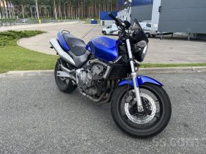Honda Hornet 2001 Rīga, ar dzinēja tilpumu 0.60 L un nobraukumu 0 tūkst. km par 2100 €, foto  vietnē AUTOMOTO.COM.LV