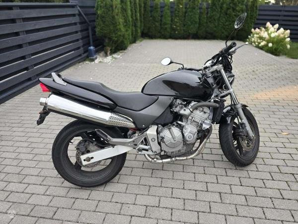 Honda Hornet 2001 in Klaipeda, with an engine capacity of 0.60 L and mileage of 49 thousand km for 1500 €, photo 1 on AUTOMOTO.COM.LV