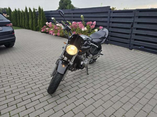 Honda Hornet 2001 in Klaipeda, with an engine capacity of 0.60 L and mileage of 49 thousand km for 1500 €, photo 4 on AUTOMOTO.COM.LV