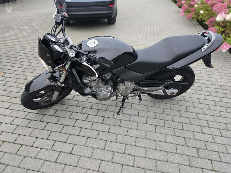 Honda Hornet 2001 Klaipėda, ar dzinēja tilpumu 0.60 L un nobraukumu 49 tūkst. km par 1500 €, foto 5 vietnē AUTOMOTO.COM.LV