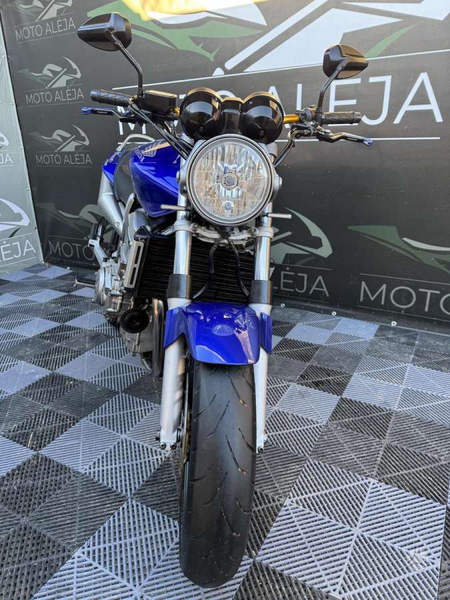 Honda Hornet 2002 Prienai, ar dzinēja tilpumu 0.92 L un nobraukumu 47 tūkst. km par 2750 €, foto 3 vietnē AUTOMOTO.COM.LV