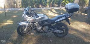 Honda Hornet 2002 Viļņa, ar dzinēja tilpumu 0.00 L un nobraukumu 0 tūkst. km par 1400 €, foto  vietnē AUTOMOTO.COM.LV
