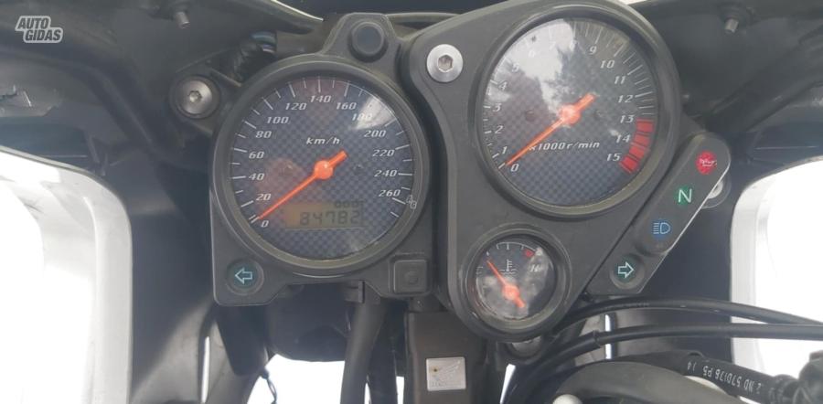 Honda Hornet 2002 in Vilnius, with an engine capacity of 0.00 L and mileage of 0 thousand km for 1400 €, photo 3 on AUTOMOTO.COM.LV