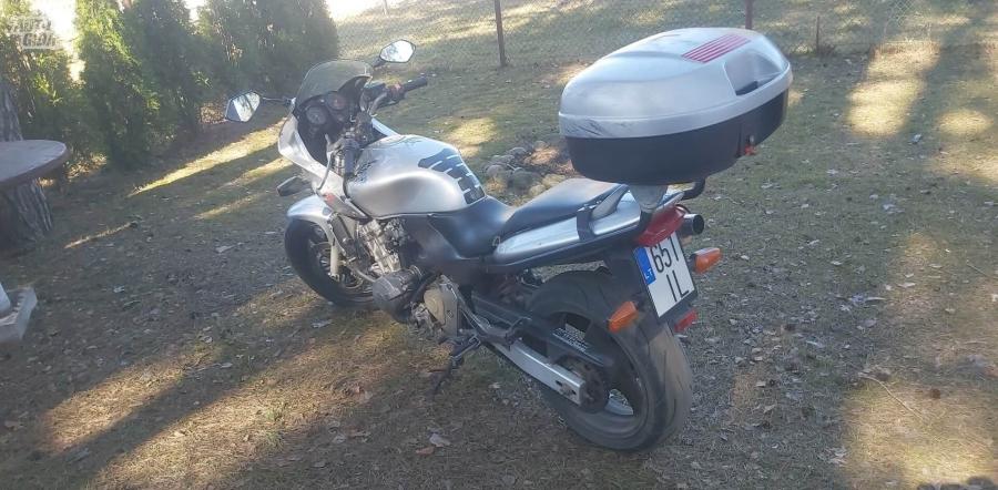 Honda Hornet 2002 in Vilnius, with an engine capacity of 0.00 L and mileage of 0 thousand km for 1400 €, photo 4 on AUTOMOTO.COM.LV