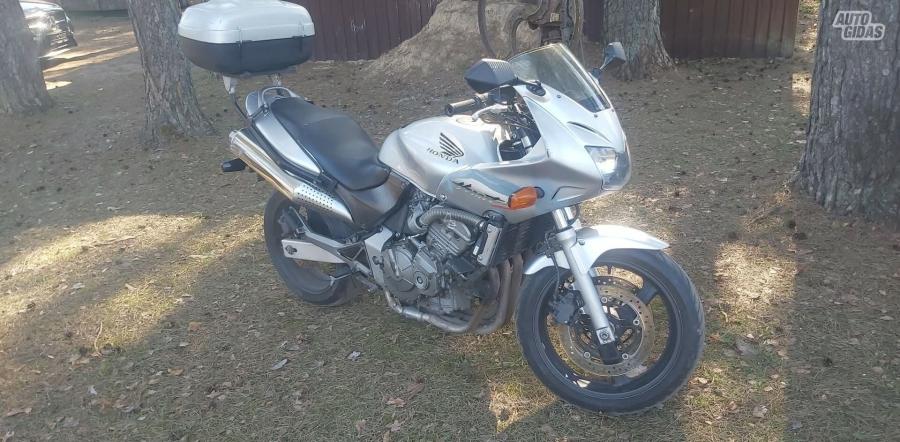 Honda Hornet 2002 in Vilnius, with an engine capacity of 0.00 L and mileage of 0 thousand km for 1400 €, photo 8 on AUTOMOTO.COM.LV