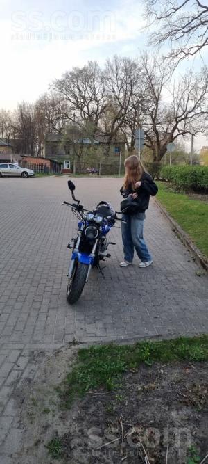 Honda Hornet 2002 Rīga, ar dzinēja tilpumu 0.25 L un nobraukumu 0 tūkst. km par 1600 €, foto 5 vietnē AUTOMOTO.COM.LV
