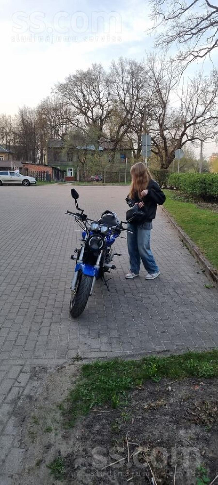Honda Hornet 2002 Rīga, ar dzinēja tilpumu 0.25 L un nobraukumu 0 tūkst. km par 1600 €, foto 5 vietnē AUTOMOTO.COM.LV