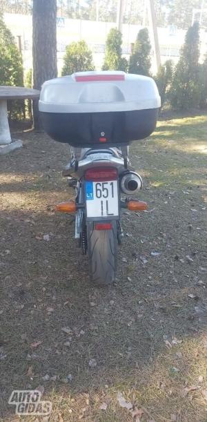 Honda Hornet 2002 in Vilnius, with an engine capacity of 0.00 L and mileage of 0 thousand km for 1400 €, photo 5 on AUTOMOTO.COM.LV