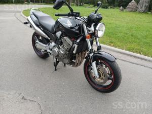 Honda Hornet 2002 in Riga, with an engine capacity of 0.92 L and mileage of 0 thousand km for 3800 €, photo 3 on AUTOMOTO.COM.LV