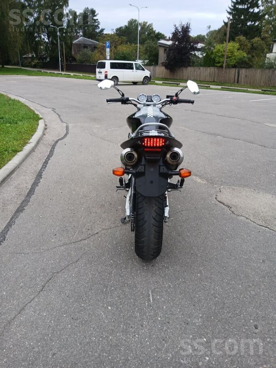 Honda Hornet 2002 in Riga, with an engine capacity of 0.92 L and mileage of 0 thousand km for 3800 €, photo 9 on AUTOMOTO.COM.LV