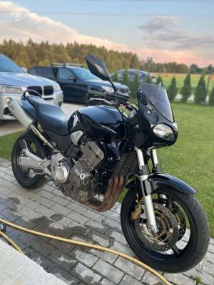 Honda Hornet 2003 in Klaipeda, with an engine capacity of 0.92 L and mileage of 52 thousand km for 1900 €, photo 3 on AUTOMOTO.COM.LV