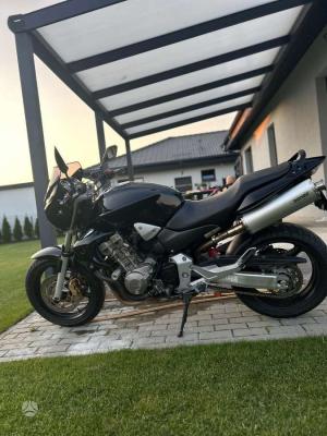 Honda Hornet 2003 in Klaipeda, with an engine capacity of 0.92 L and mileage of 52 thousand km for 1900 €, photo 5 on AUTOMOTO.COM.LV