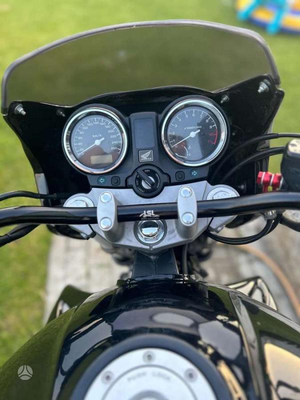 Honda Hornet 2003 Klaipėda, ar dzinēja tilpumu 0.92 L un nobraukumu 52 tūkst. km par 1900 €, foto 7 vietnē AUTOMOTO.COM.LV