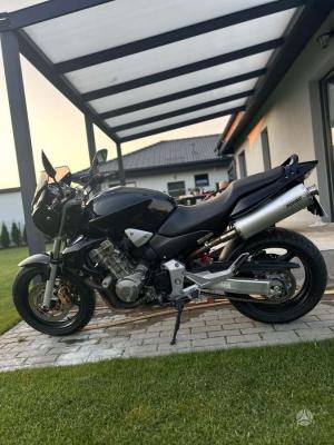 Honda Hornet 2003 in Klaipeda, with an engine capacity of 0.92 L and mileage of 52 thousand km for 1900 €, photo 12 on AUTOMOTO.COM.LV