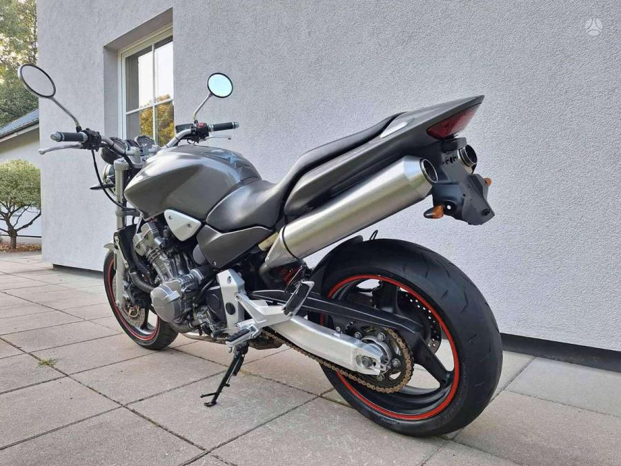 Honda Hornet 2003 Prienai, ar dzinēja tilpumu 0.92 L un nobraukumu 37 tūkst. km par 2650 €, foto 5 vietnē AUTOMOTO.COM.LV