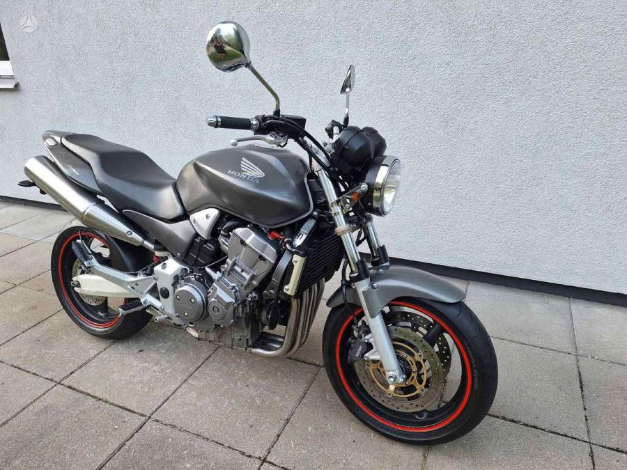 Honda Hornet 2003 Prienai, ar dzinēja tilpumu 0.92 L un nobraukumu 37 tūkst. km par 2650 €, foto 7 vietnē AUTOMOTO.COM.LV
