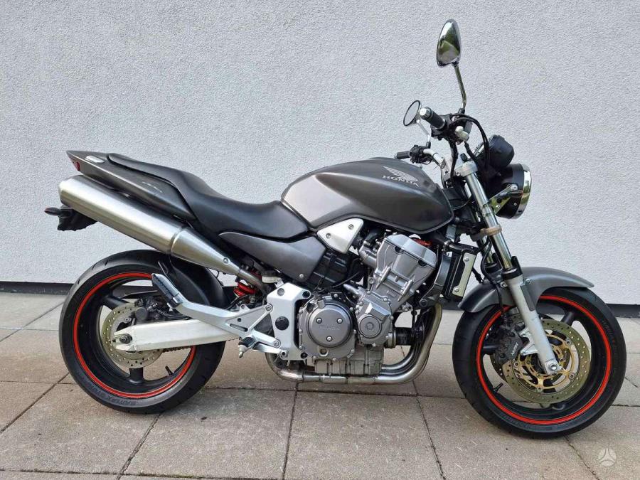 Honda Hornet 2003 Prienai, ar dzinēja tilpumu 0.92 L un nobraukumu 37 tūkst. km par 2650 €, foto 18 vietnē AUTOMOTO.COM.LV