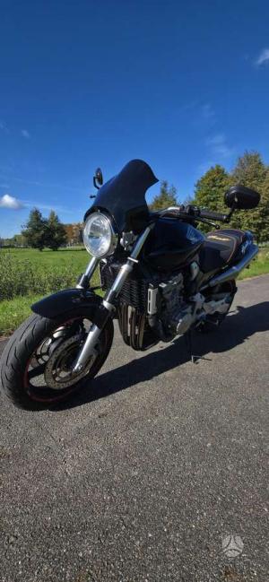 Honda Hornet 2003 in Panevezys, with an engine capacity of 0.90 L and mileage of 40 thousand km for 3050 €, photo  on AUTOMOTO.COM.LV