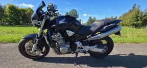 Honda Hornet 2003 Panevēža, ar dzinēja tilpumu 0.90 L un nobraukumu 40 tūkst. km par 3050 €, foto 3 vietnē AUTOMOTO.COM.LV