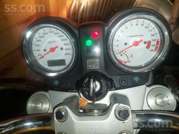 Honda Hornet 2004 Rīga, ar dzinēja tilpumu 0.60 L un nobraukumu 0 tūkst. km par 1700 €, foto 8 vietnē AUTOMOTO.COM.LV