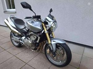 Хонда Hornet 2005 в Пренай, объемом двигателя 0.60 л и пробегом 25 тыс. км за 2350 €, фото 4 на AUTOMOTO.COM.LV