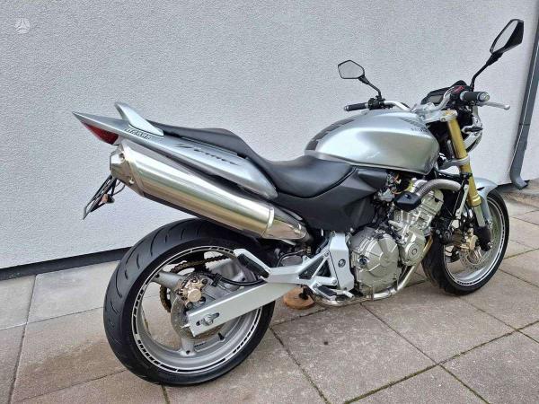 Хонда Hornet 2005 в Пренай, объемом двигателя 0.60 л и пробегом 25 тыс. км за 2350 €, фото 4 на AUTOMOTO.COM.LV