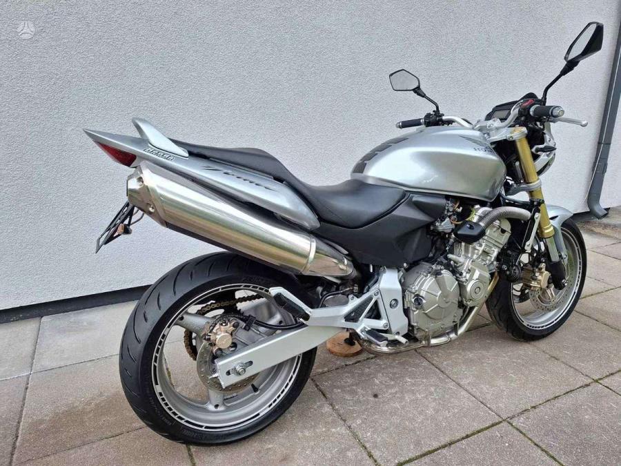 Хонда Hornet 2005 в Пренай, объемом двигателя 0.60 л и пробегом 25 тыс. км за 2350 €, фото 5 на AUTOMOTO.COM.LV