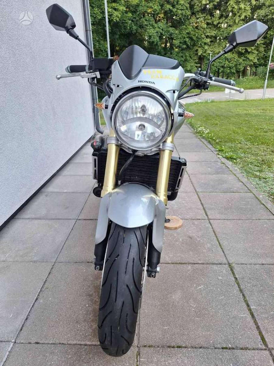 Хонда Hornet 2005 в Пренай, объемом двигателя 0.60 л и пробегом 25 тыс. км за 2350 €, фото 11 на AUTOMOTO.COM.LV