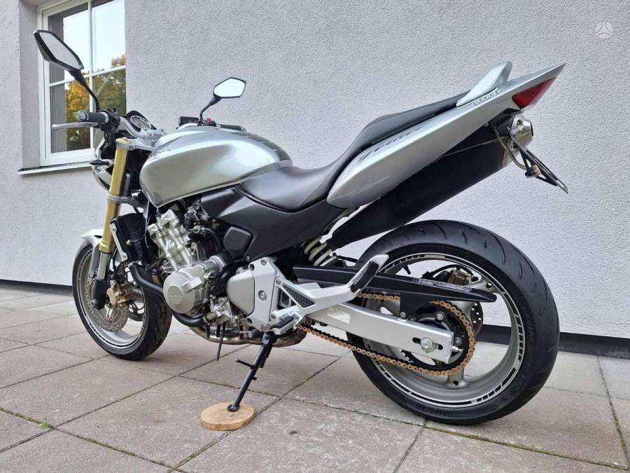 Хонда Hornet 2005 в Пренай, объемом двигателя 0.60 л и пробегом 25 тыс. км за 2350 €, фото 18 на AUTOMOTO.COM.LV