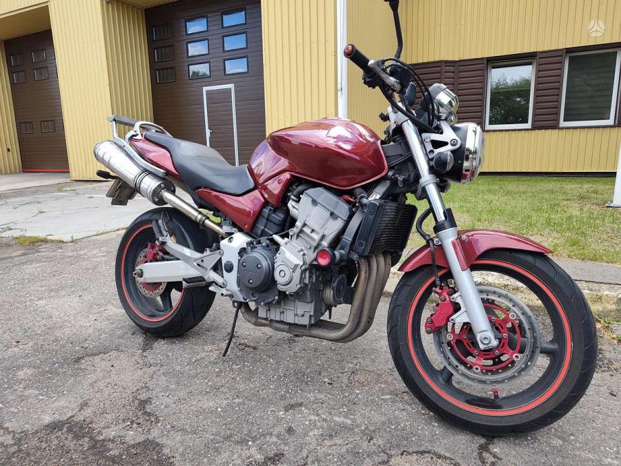 Honda Hornet 2005 in Vilnius, with an engine capacity of 0.92 L and mileage of 43 thousand km for 2600 €, photo 5 on AUTOMOTO.COM.LV