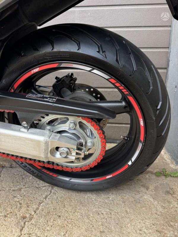 Honda Hornet 2005 Prienai, ar dzinēja tilpumu 0.92 L un nobraukumu 35 tūkst. km par 2850 €, foto 10 vietnē AUTOMOTO.COM.LV
