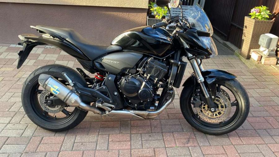 Honda Hornet 2009 in Vilnius, with an engine capacity of 0.60 L and mileage of 30 thousand km for 2800 €, photo 4 on AUTOMOTO.COM.LV
