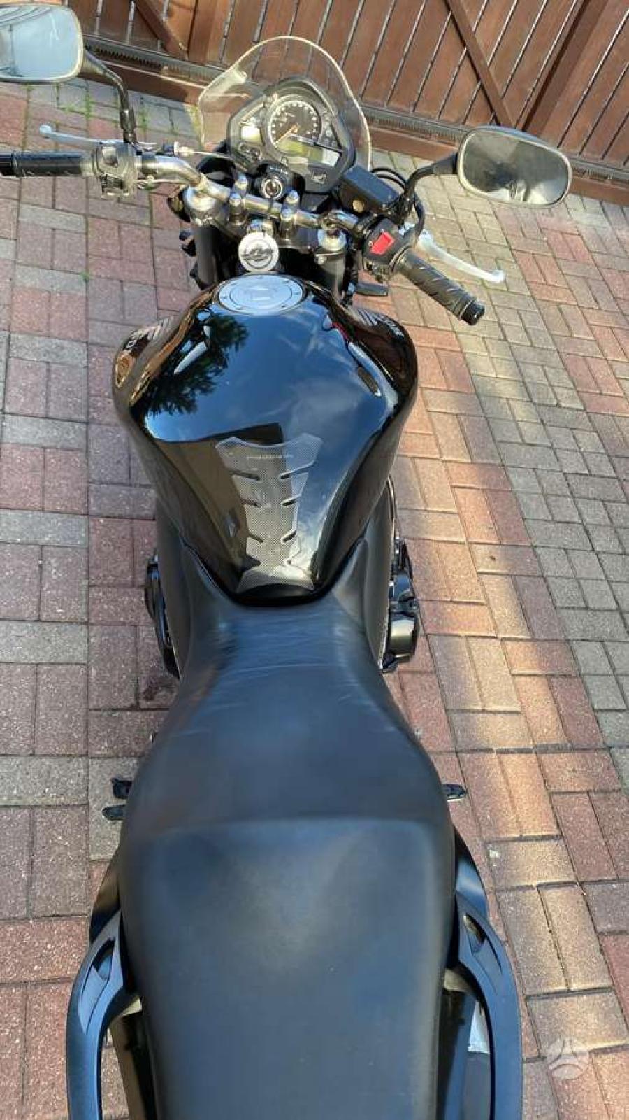 Honda Hornet 2009 in Vilnius, with an engine capacity of 0.60 L and mileage of 30 thousand km for 2800 €, photo 7 on AUTOMOTO.COM.LV