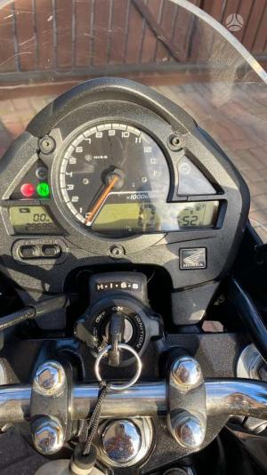 Honda Hornet 2009 in Vilnius, with an engine capacity of 0.60 L and mileage of 30 thousand km for 2800 €, photo 8 on AUTOMOTO.COM.LV